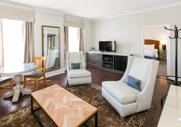 Luxurious Hotel Suites - The Tidewater Inn