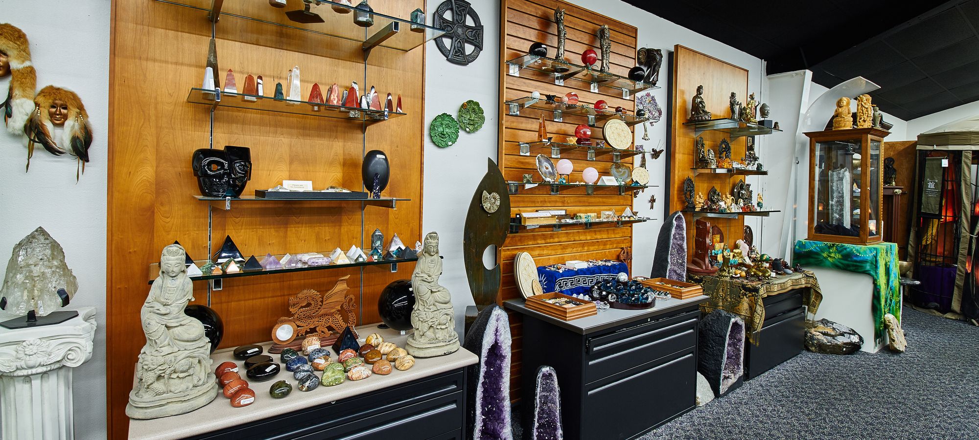 Nature's Treasures is the best place to buy crystals & minerals ...