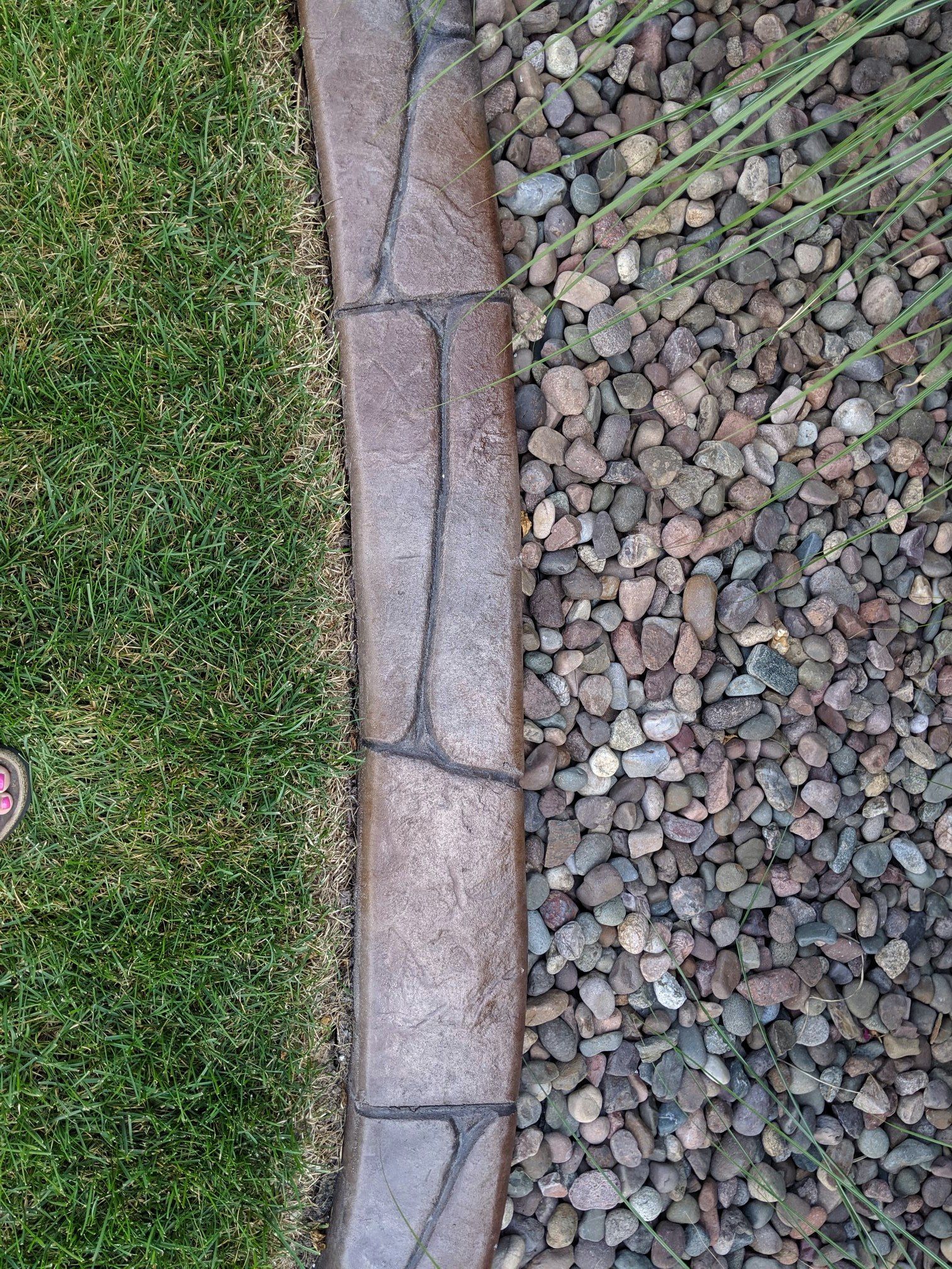 Concrete Landscape Curbing & Lawn Edging - Border Magic