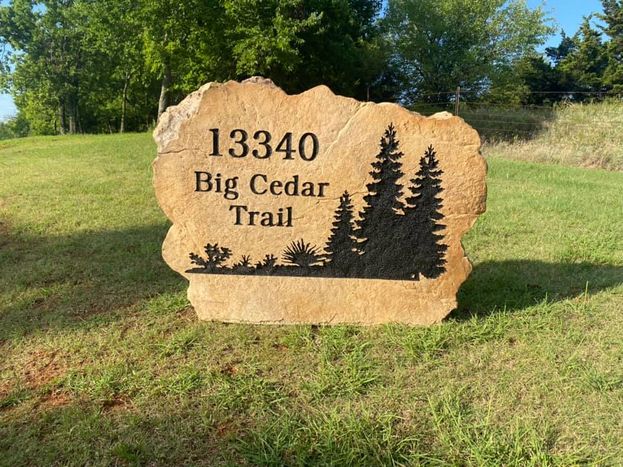 Engraved rock | Decorative boulders | Stone Signs - Boulder Designs