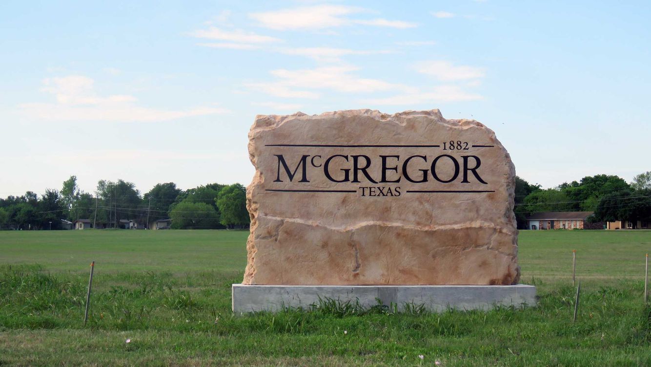 Custom Engraved Stone Signage & Memorial Stones - Boulder Designs