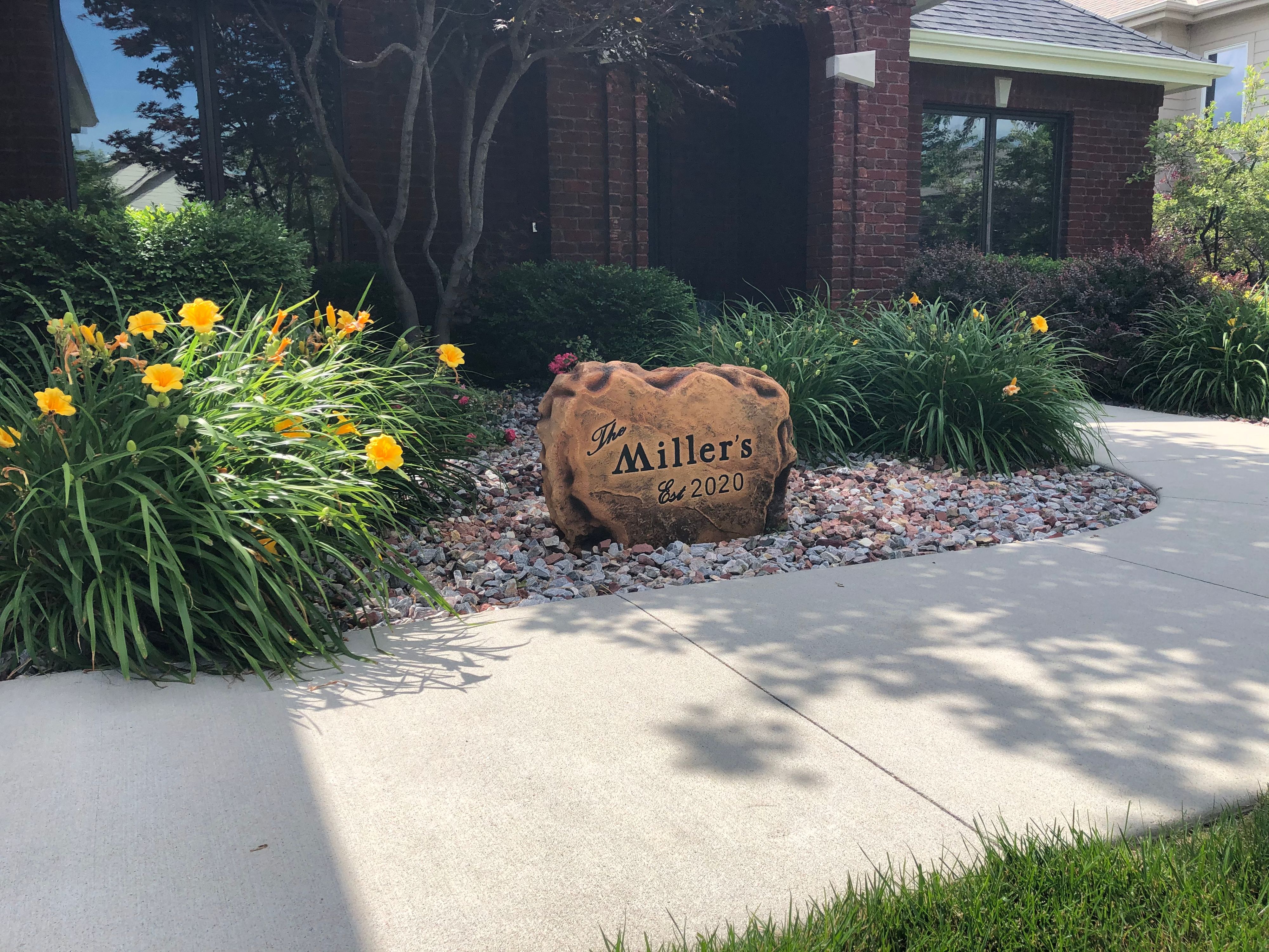 Custom Engraved Stone Signage & Memorial Stones - Boulder Designs