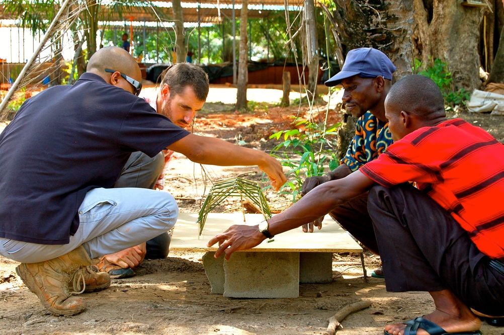 BAMBOO ARCHITECTURE ROBOT [ BAMBOT ] - LOWDO