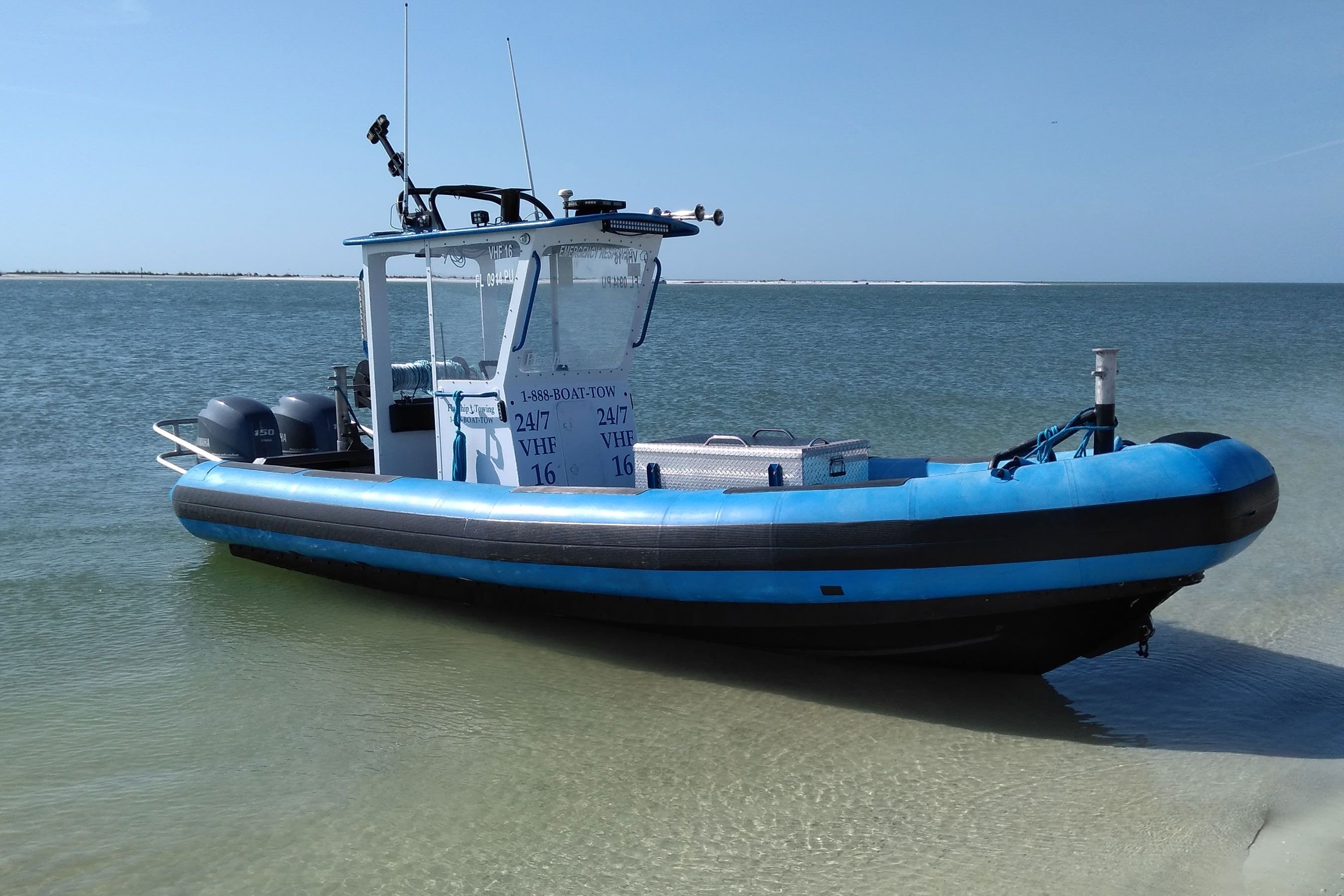 24/7 Emergency Boat Towing Services - Flagship Towing